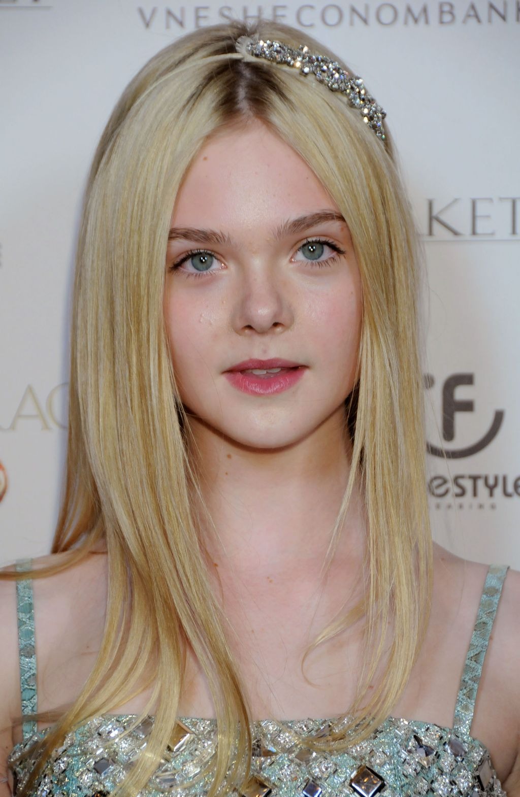 30 Celebrities With Baby Faces That Never Age - Kate Knows