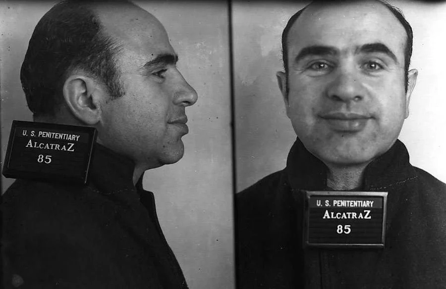 29 Photos of Life Inside Alcatraz Prison – Garlic Soda