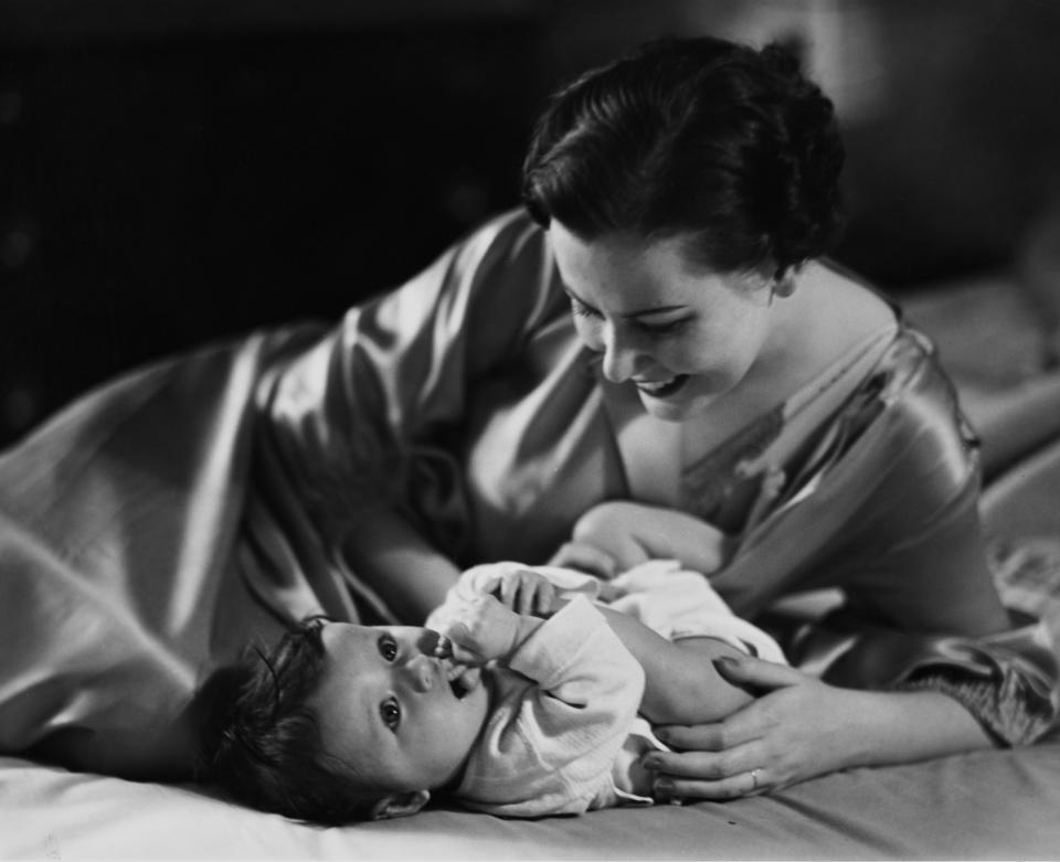 30 Baby Names That Were Very Popular in the 1950s & ‘60s – Garlic Soda