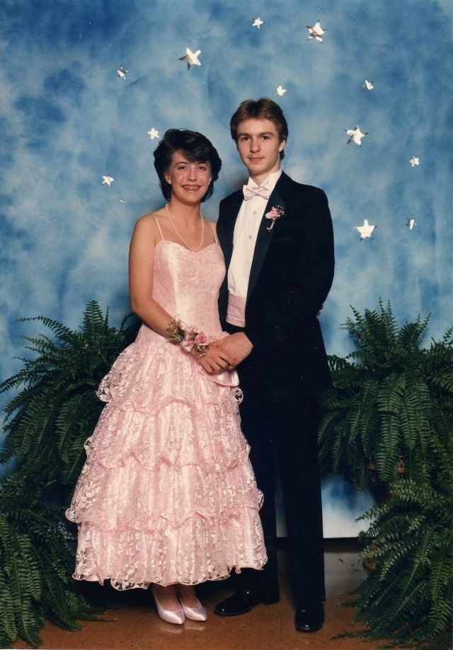 22 Prom Dresses That Were All The Rage in the 80s – Garlic Soda