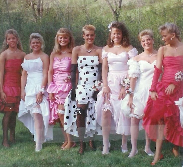 22 Prom Dresses That Were All The Rage in the 80s – Garlic Soda