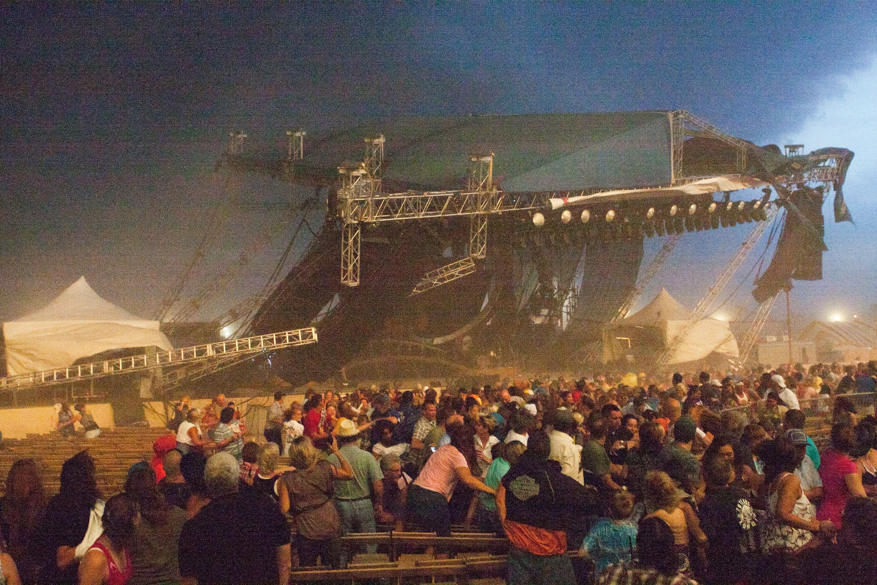 29 tragic and fatal concert disasters in music history – Garlic Soda