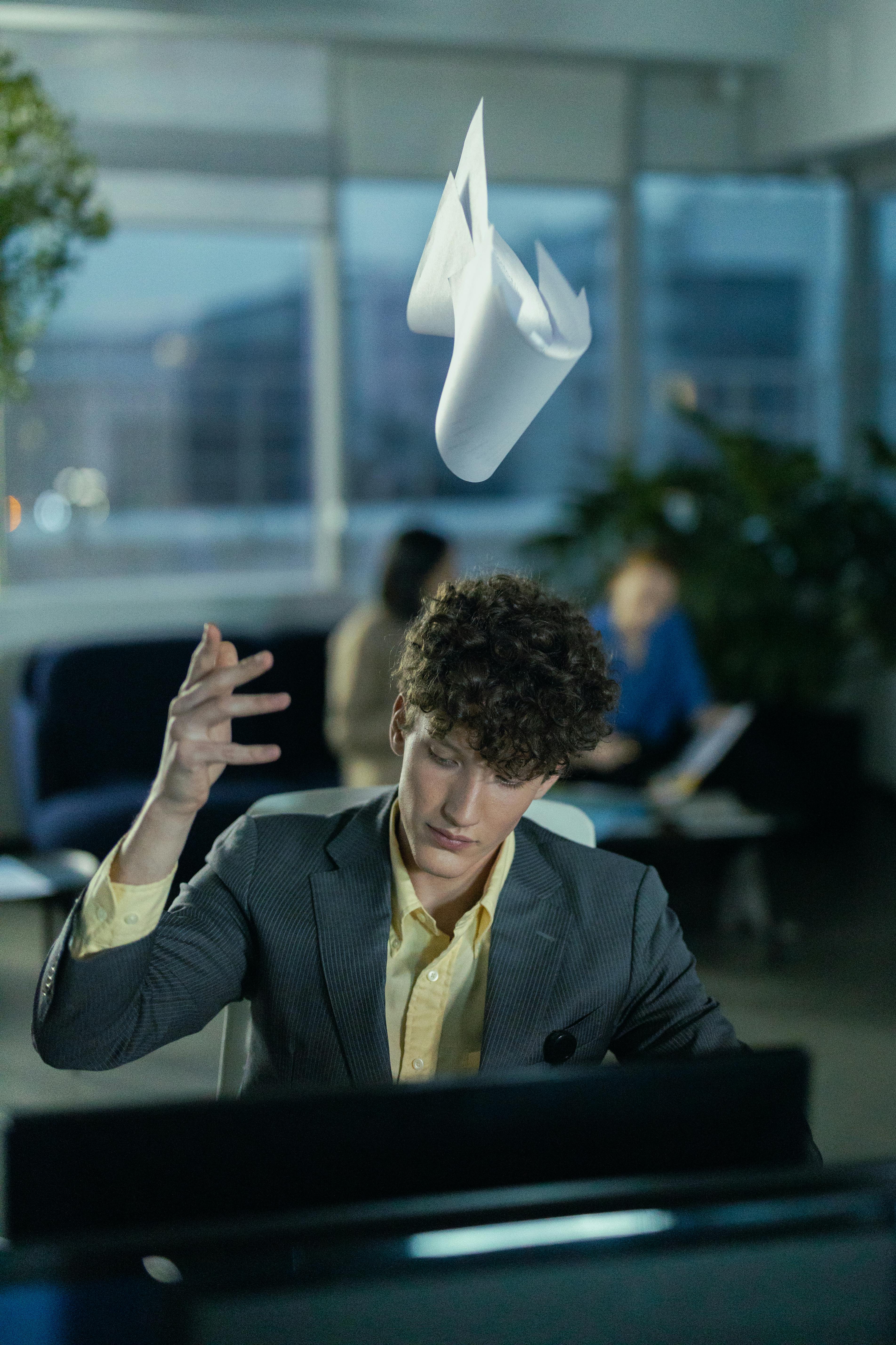 Man Becomes Work Villain For Stopping Lunch Pickup – Garlic Soda