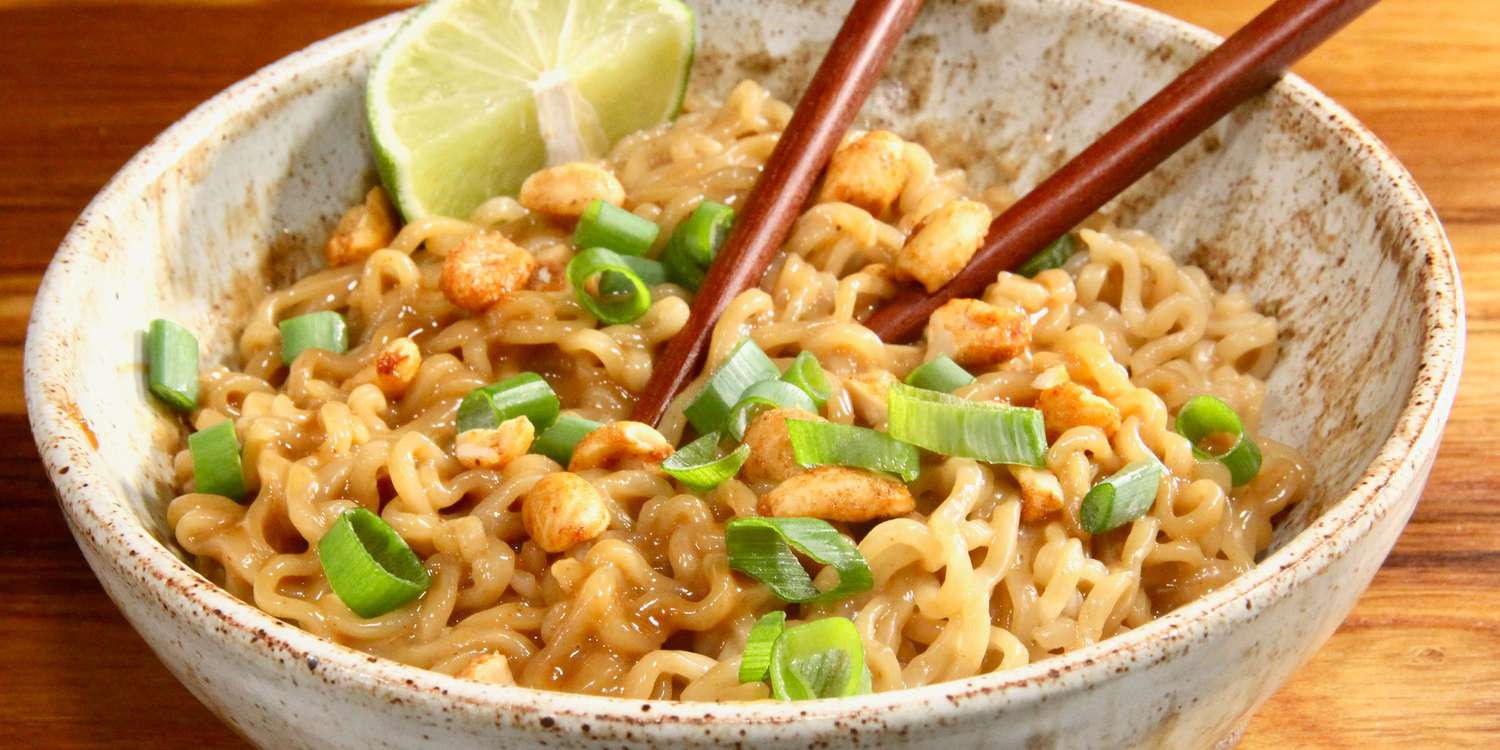 The Strangest Food Pairings People Actually Love – Garlic Soda